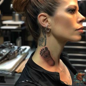 Step into Love: The Meaning Behind Baby Footprint Tattoos: 64 Desings ...