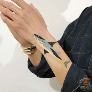 Unleashing the Fierce Beauty: The Meanings and Symbolism Behind Mako ...