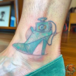 Capturing Memories: The Enduring Appeal of Camera Tattoos: 80 Designs ...